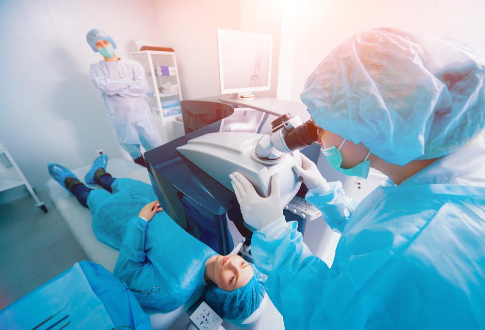 How Old Do You Have to Be to Get LASIK? Age Requirements Explained ...